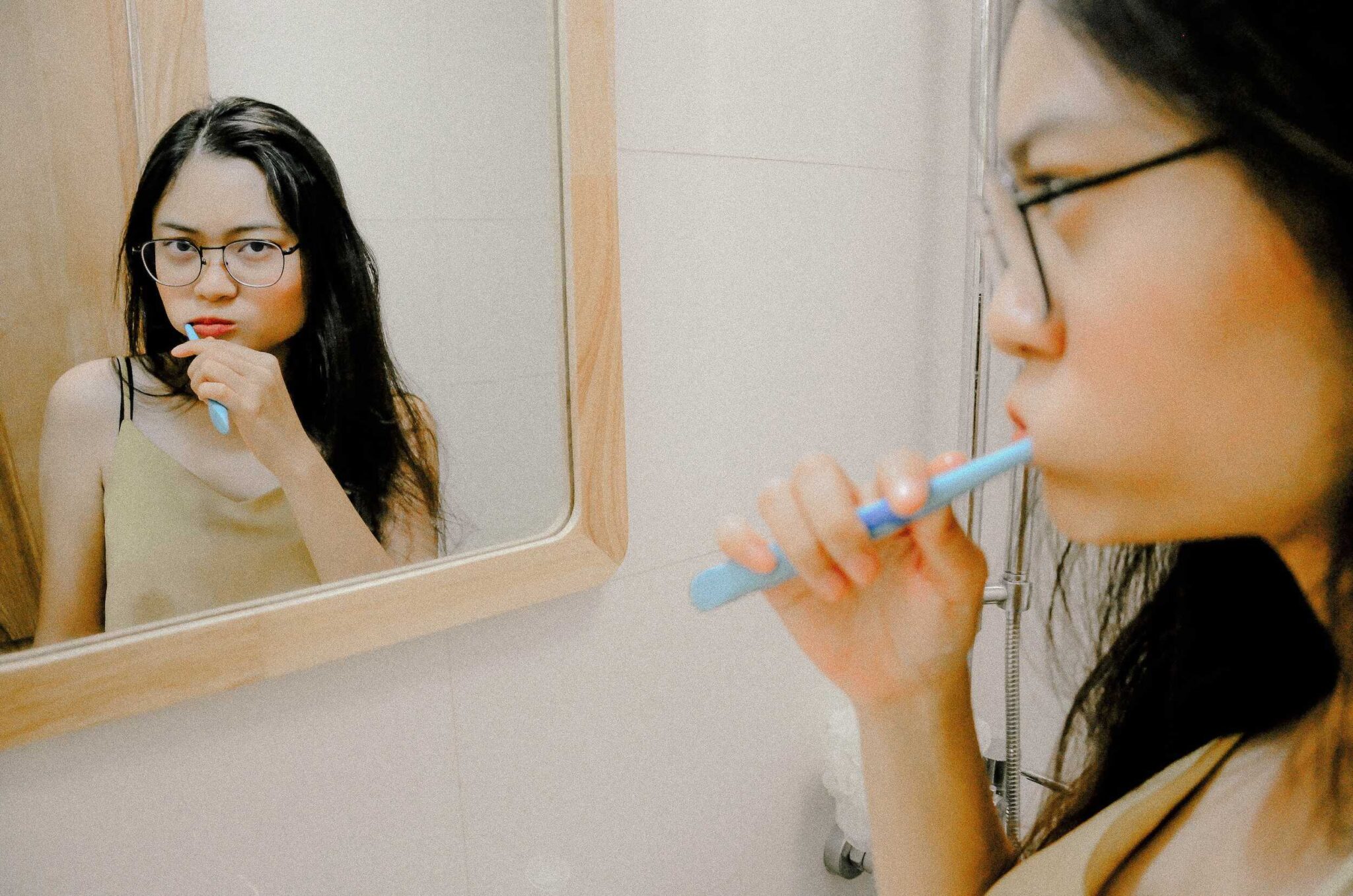 Ways to Remember to Brush Your Teeth (That Actually Work) - Modern ...